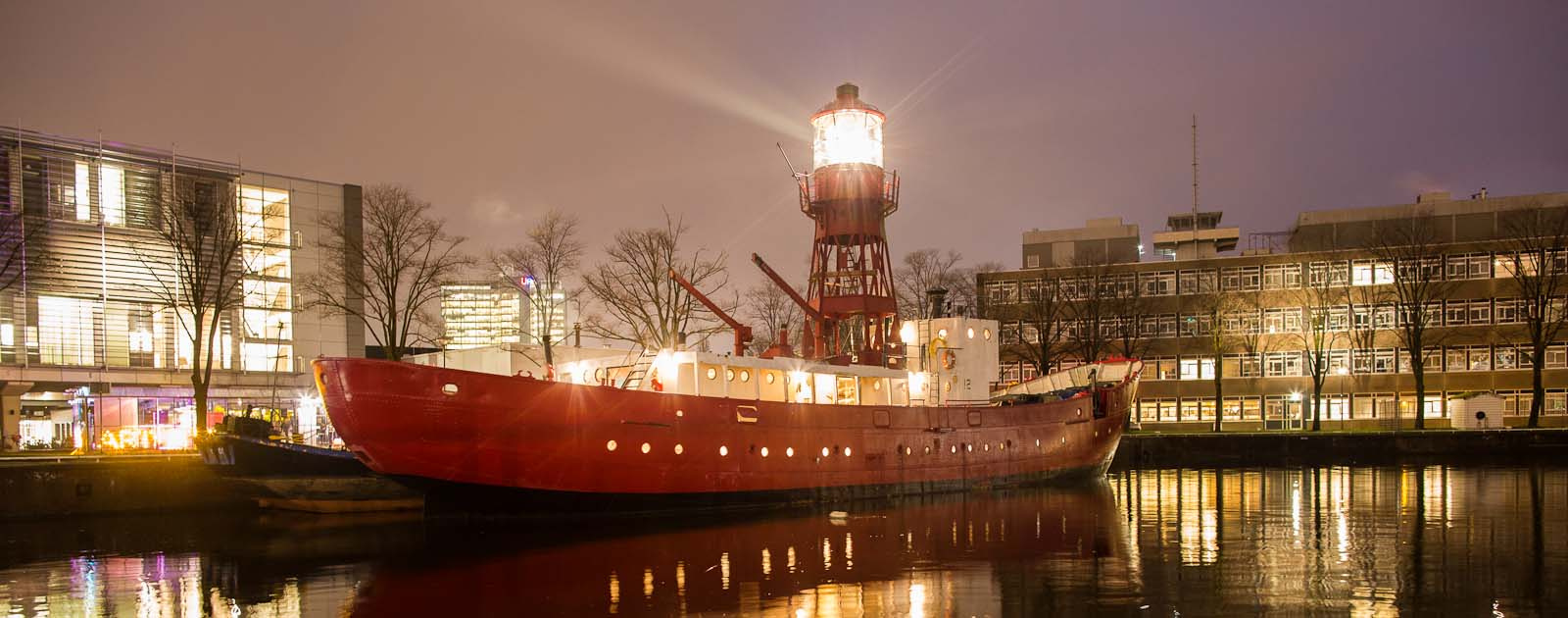 Light Vessel - Sjoerd ter Borg & Nick Verstand