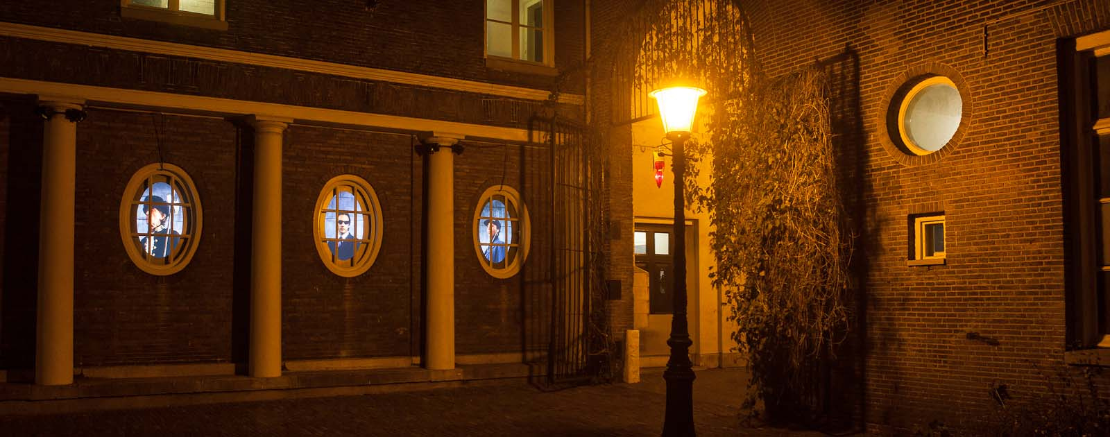 Beware of the dog! - Bas Peeters